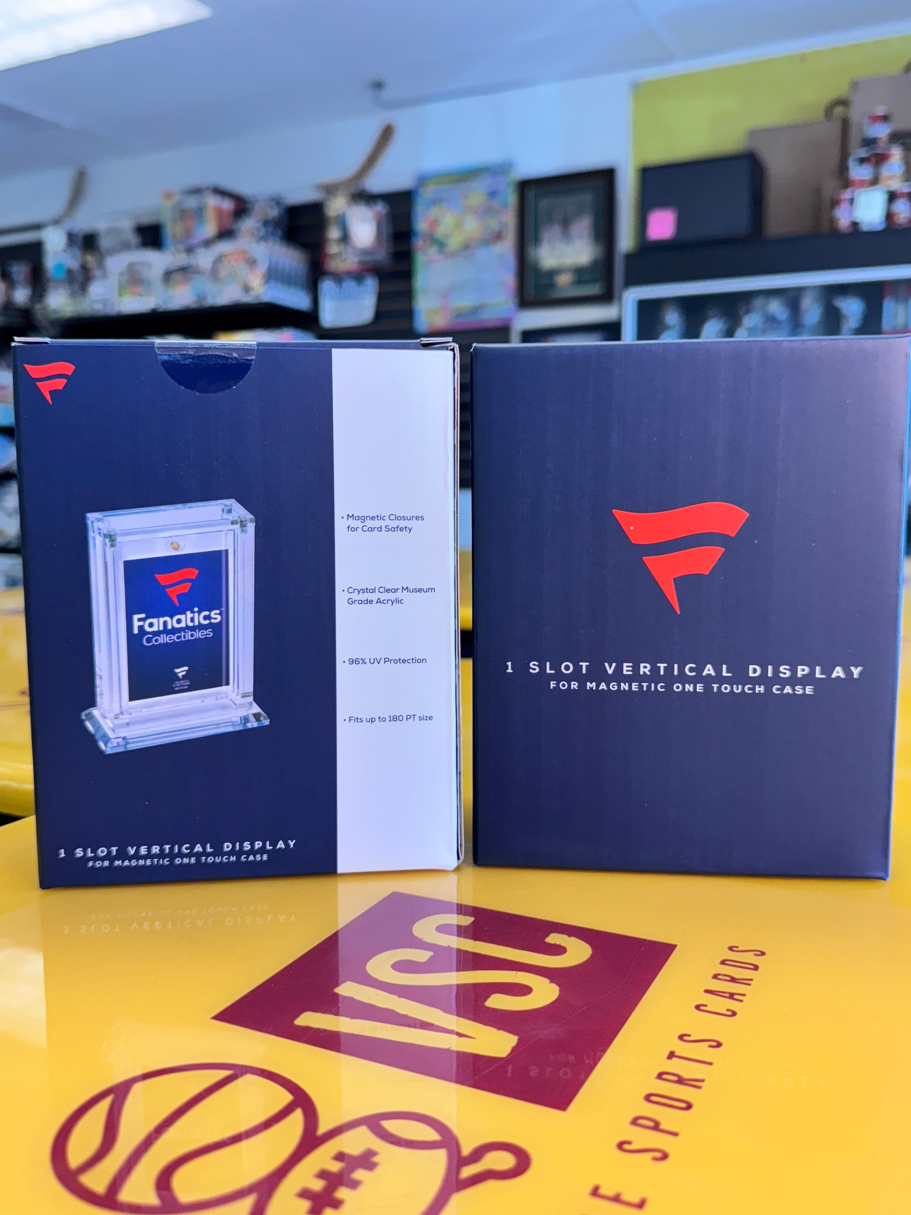 Fanatics - 1 Slot Vertical One Touch Acrylic Case – Valleywide Sports Cards